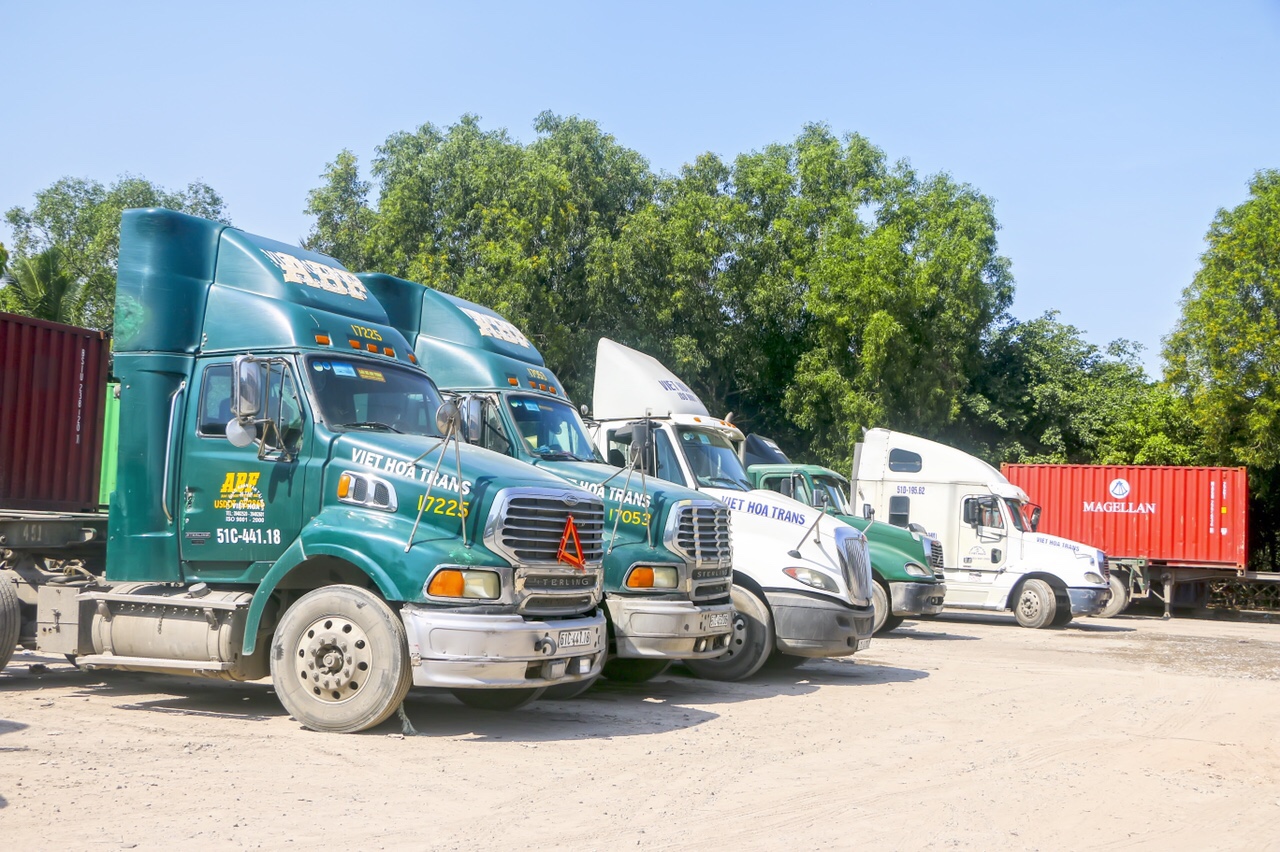 Vận tải nội địa - Viet Hoa Holding Corp Vietnam